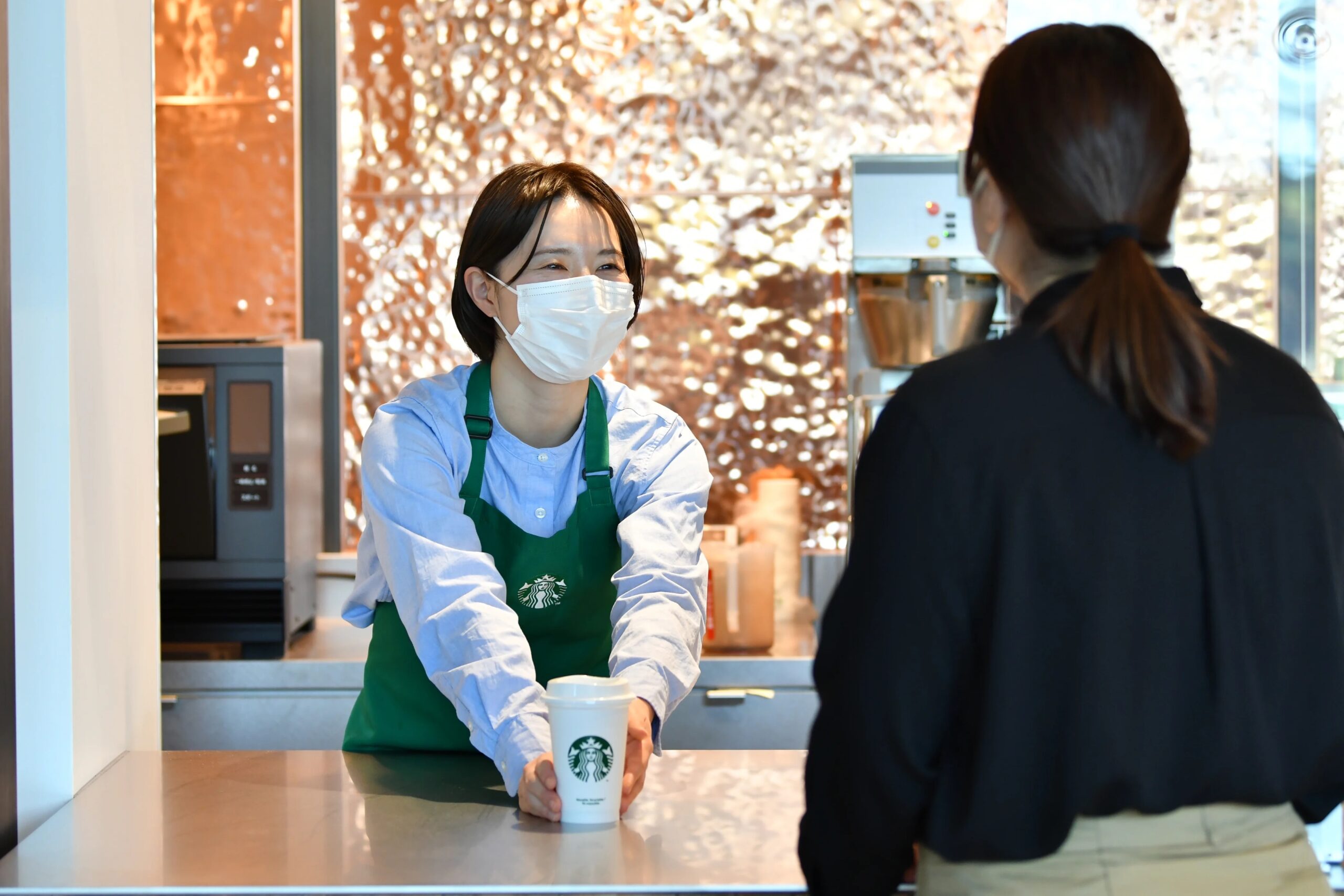 starbucks-japan-biodegradable-straws-paper-plastic-sustainability-3 ...