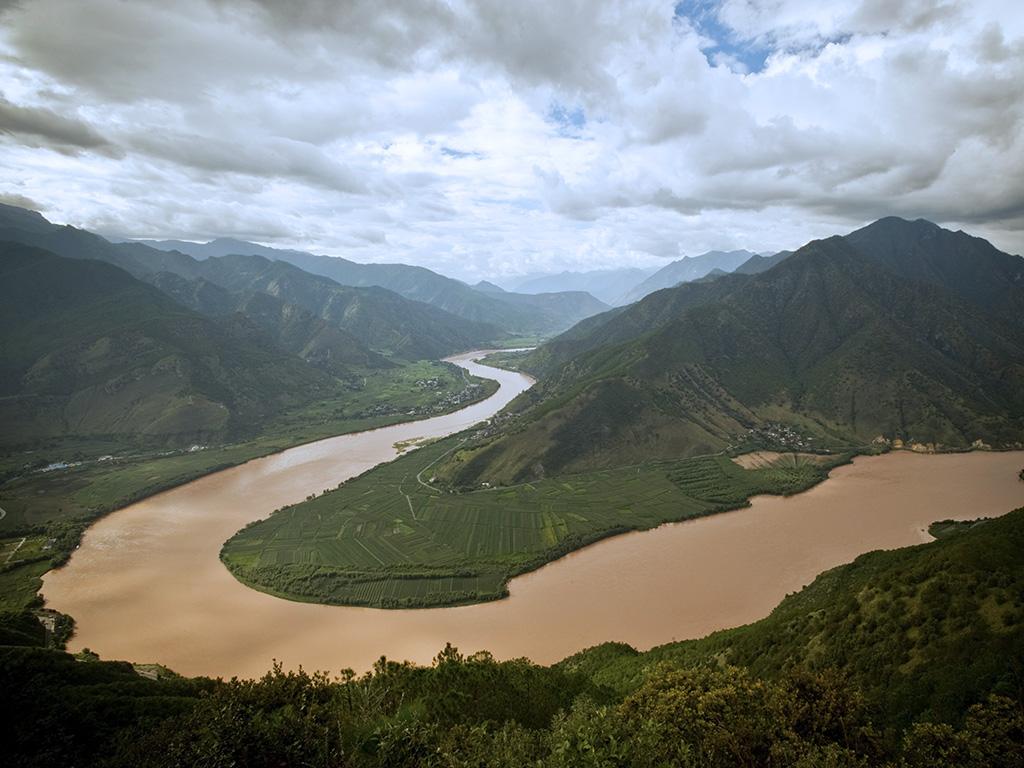 Upper Yangtze River in Yunnan - Green Queen