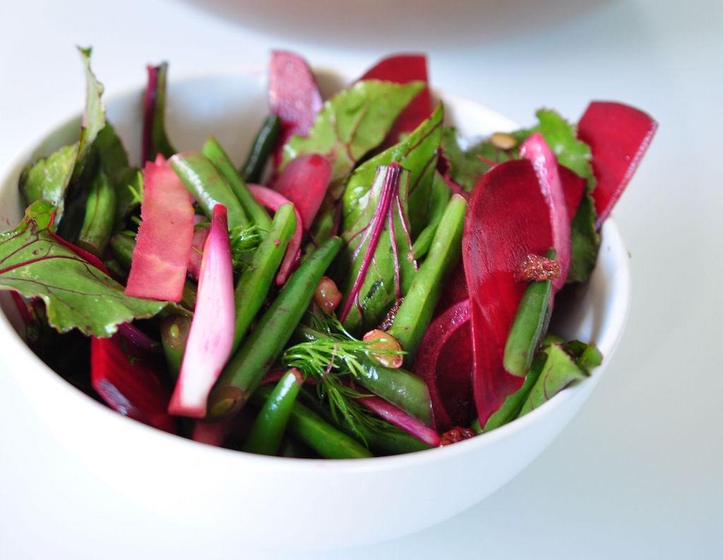 Green Queen Recipes: Ruby Hued Crunchy Spring Salad - Crisp & Tart