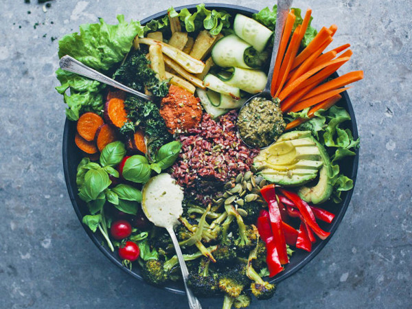 9 Healthy Veggie Bowl Recipes to Fuel You From the Inside