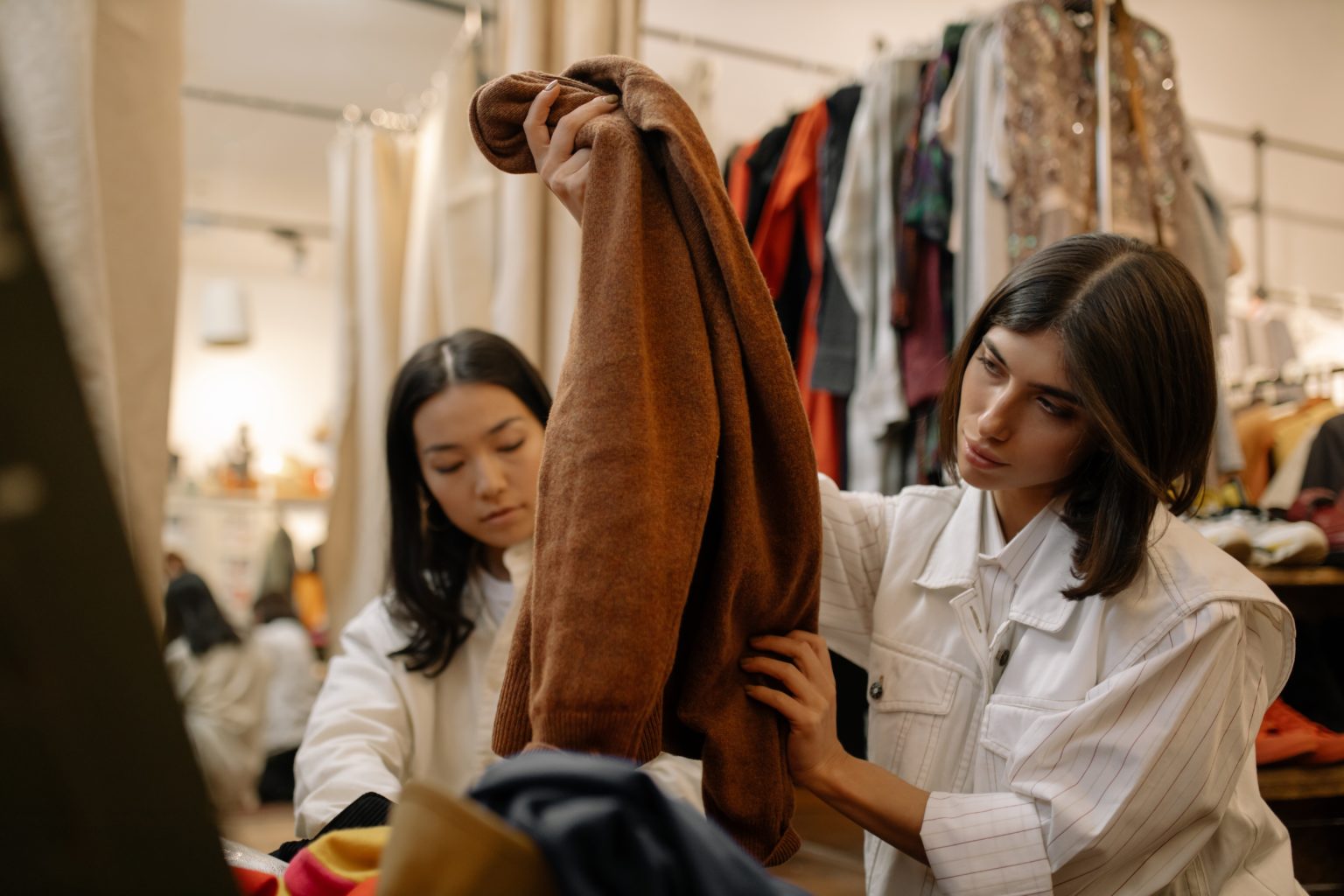 Sustainable Fashion Guide: The 8 Rules to Building a Responsible Wardrobe