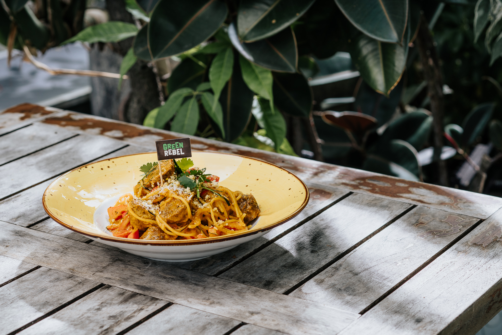 Green Rebel ‘Beef’ Rendang Spaghetti Alfredo - Green Queen
