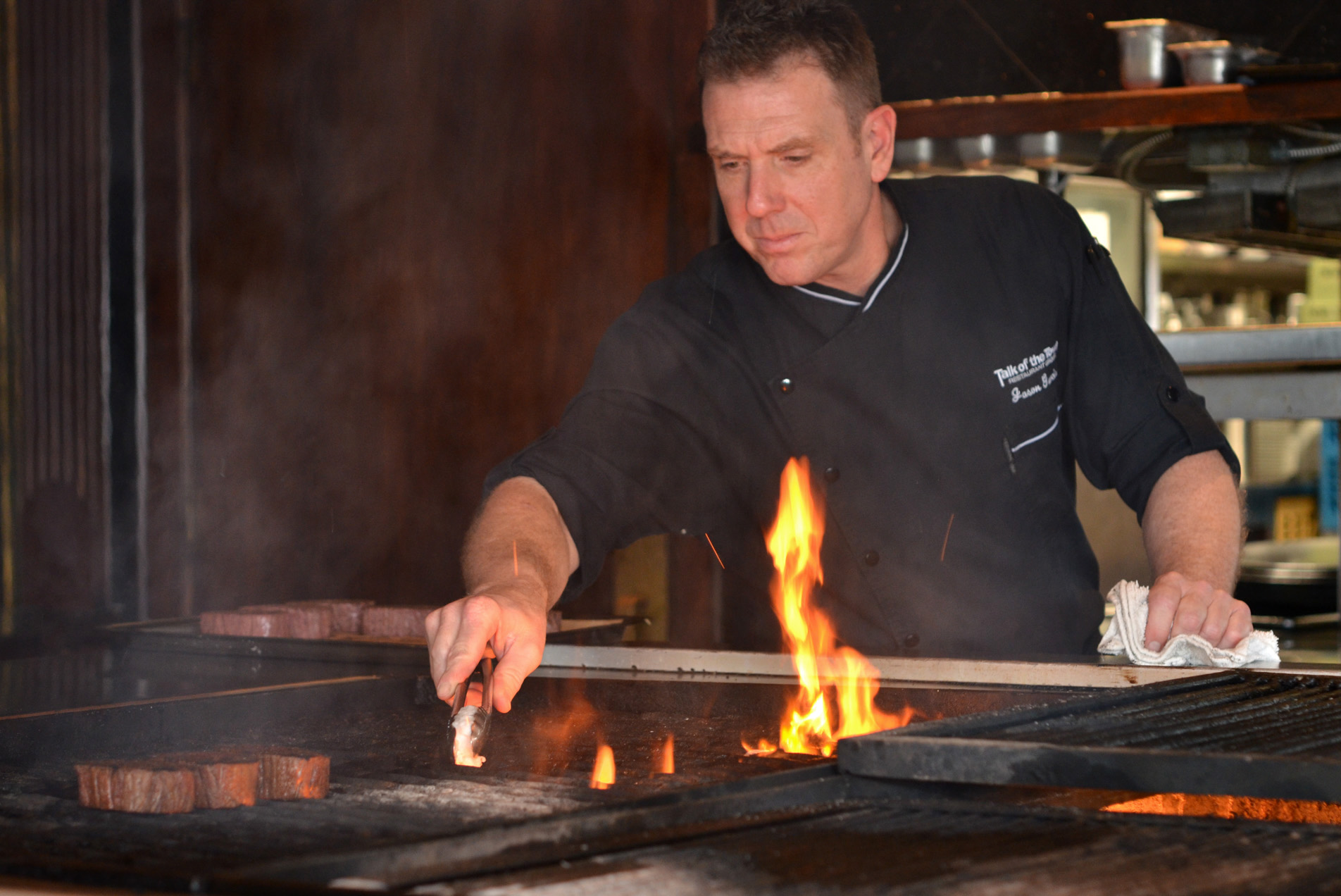 Chunk Foods: Charley's Steak House Adds Plant-Based Whole Cuts to Menu