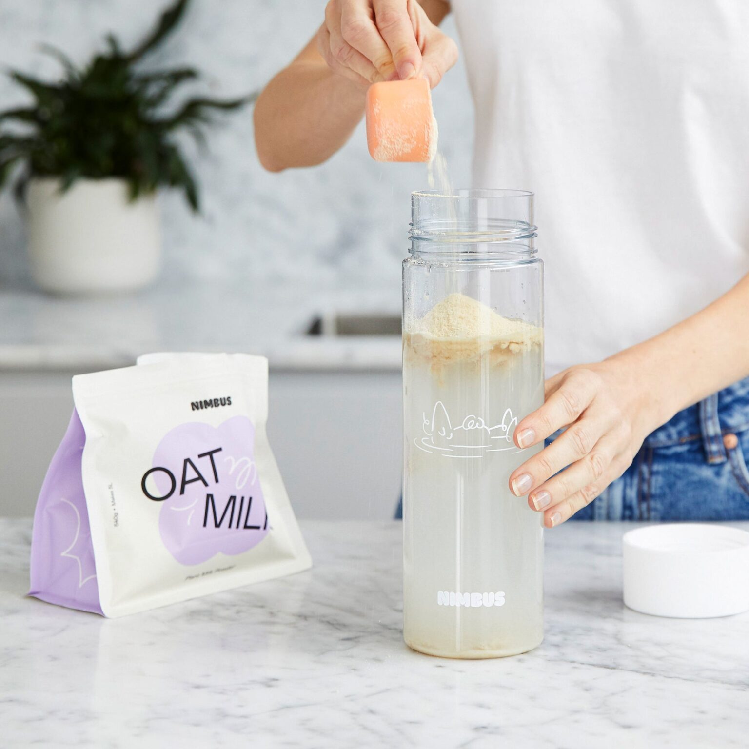 7 Best Oat Milk Powder Brands for At-Home Lattes & Baking