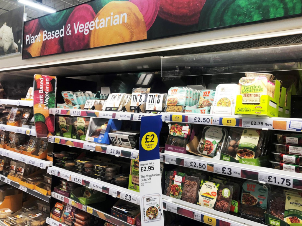 Food Insiders Blast UK Meat Industry's Surge in Factory Farming